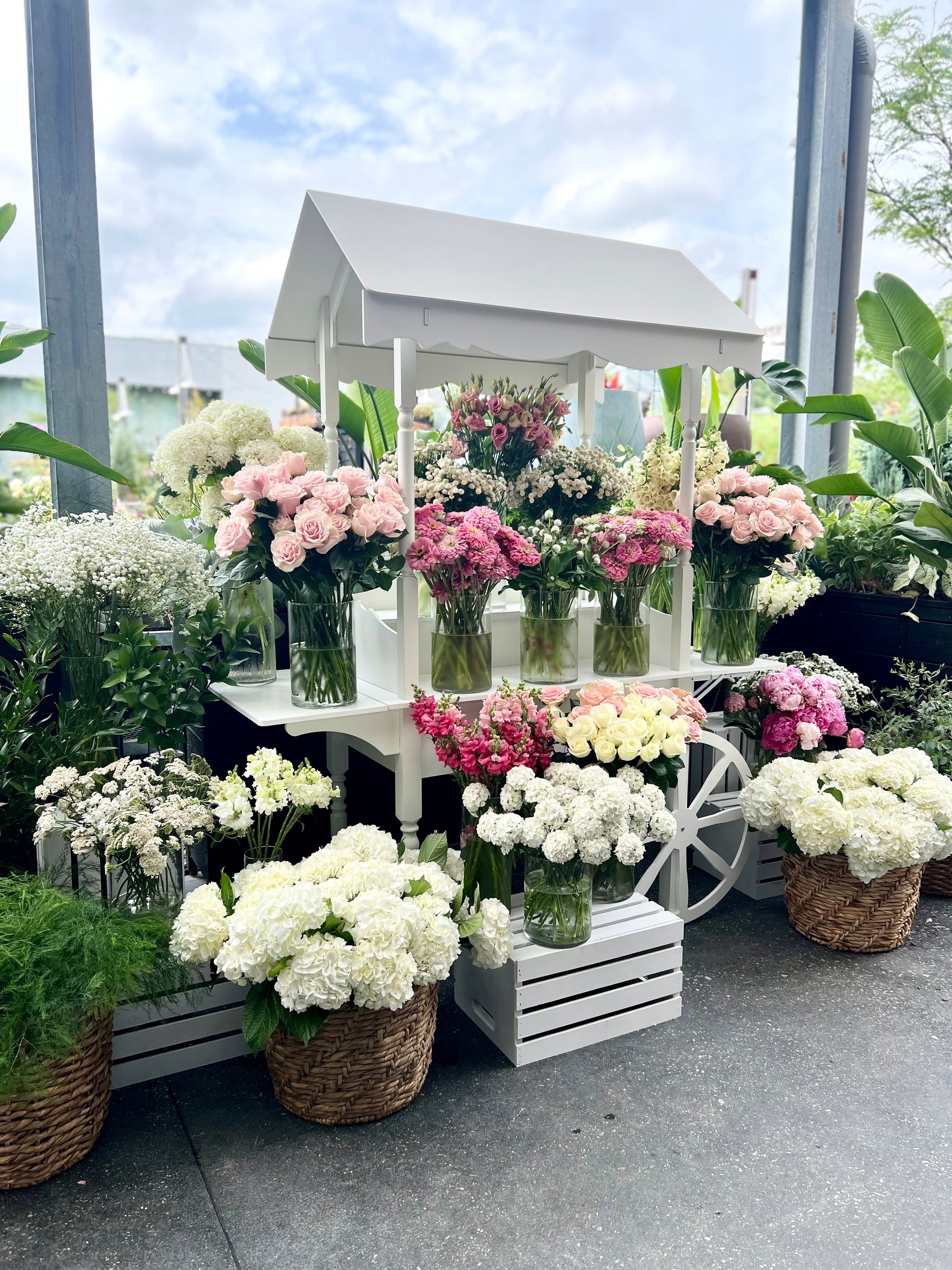 Chester County Cart Company - Weddings & Events - Floral & Concessions